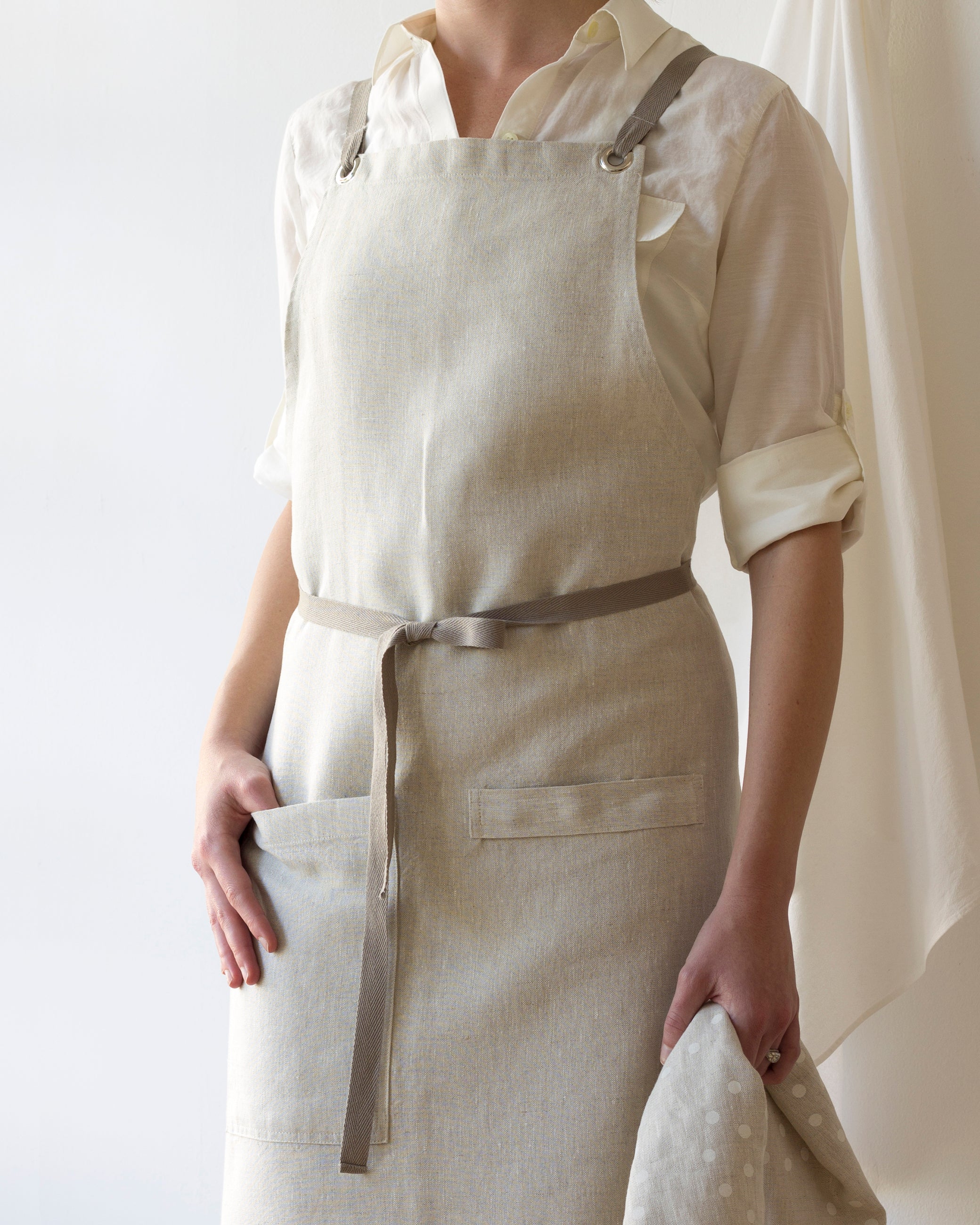 Linen Apron in Oatmeal - Made in San Francisco – Studiopatro